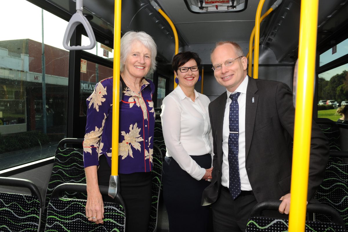 Hybrid bus unveiled | Latrobe Valley Express