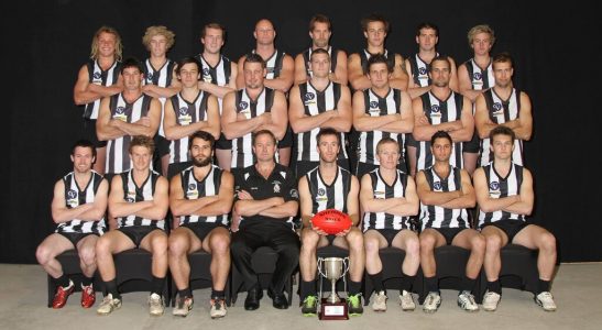 Glen gathers to recall famous flag | Latrobe Valley Express