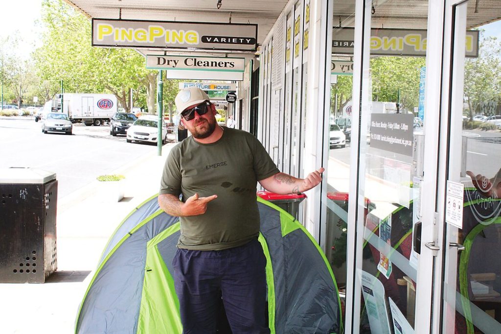 Mike stand delivers message | Latrobe Valley Express